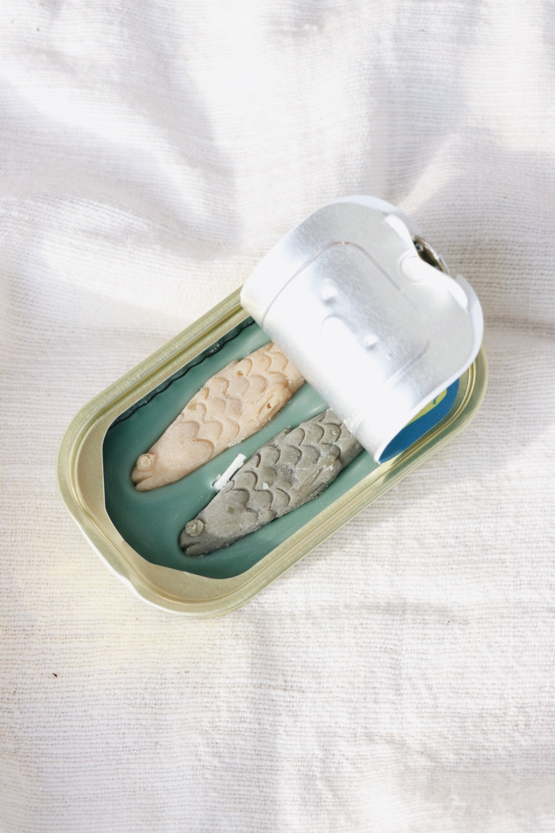 "Tinned Fish Candle": Olive Oil & Sea Salt – Genara